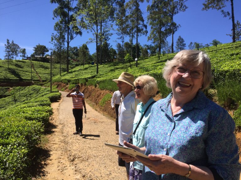 Group Travel Etiquette: Dos and Don’ts for a Smooth Journey | Railway Adventures